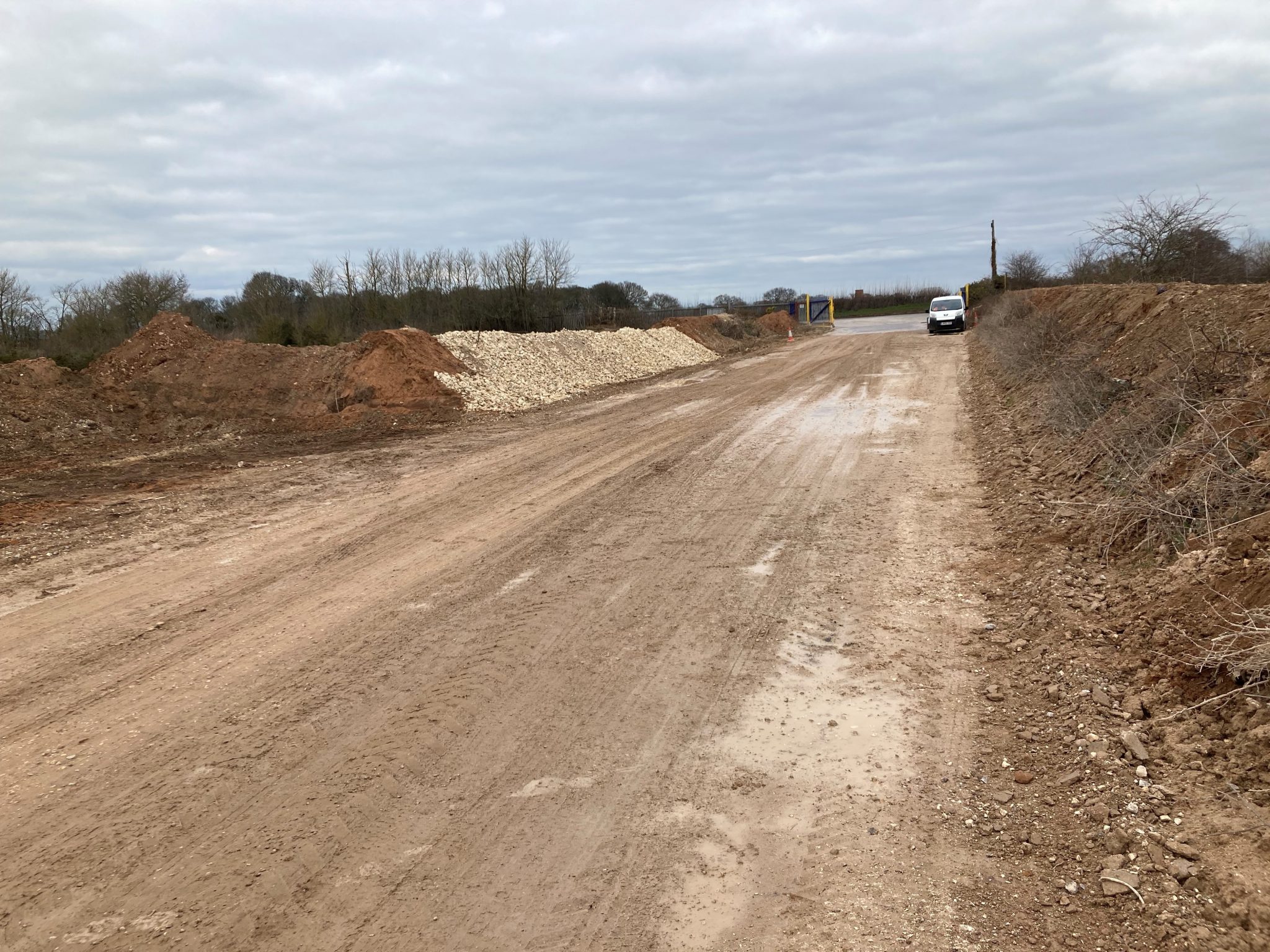 Bespoke 16m mobile road for effective wheel wash